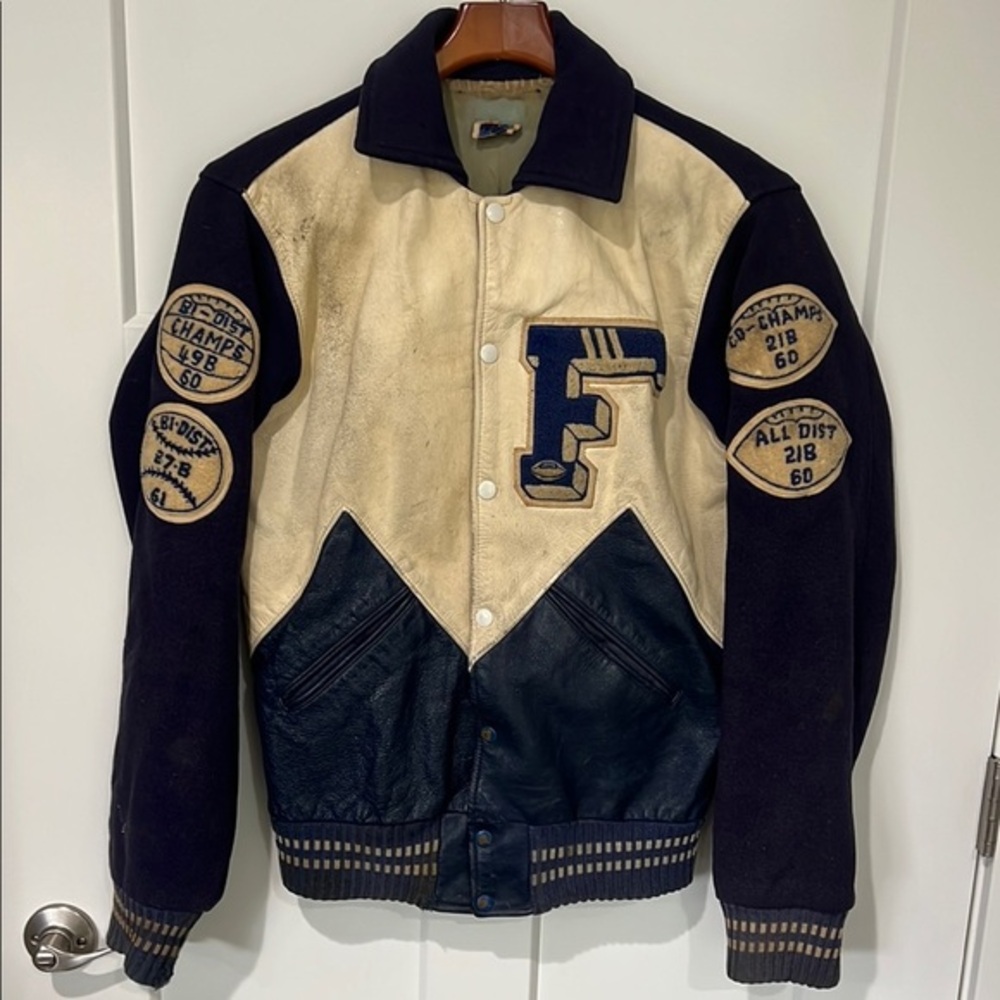 Vintage Varsity Jacket With Navy And Cream Accents 19… - Gem
